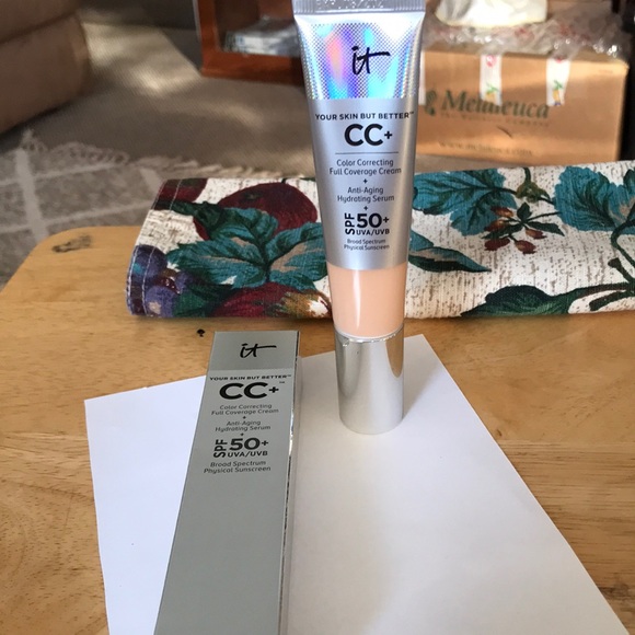 it cosmetics | Makeup | New In Box It Cosmetics Cc Plus Full Coverage ...